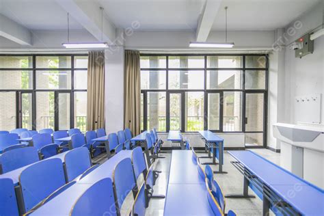 텅 빈 교실 파란색 의자 배경 교실 학교 칠판 배경 일러스트 및 사진 무료 다운로드 Pngtree