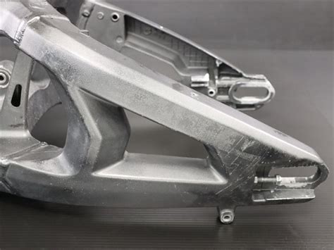 Yahooオークション 激安 Zx 10r純正スイングアームassy 2011～j型