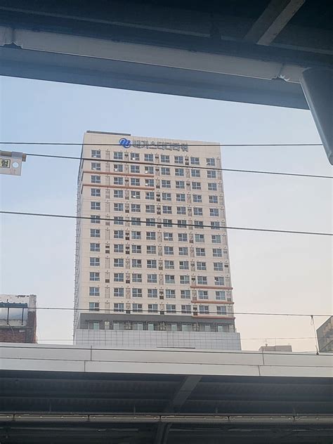 집가는길에 찍어본 노량진 메가스터디 타워 공부 에펨코리아
