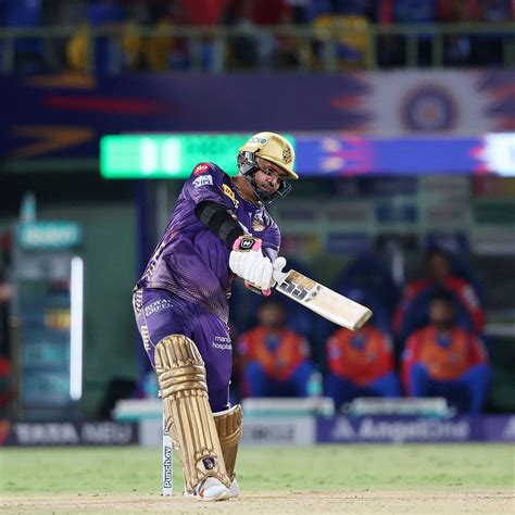 [watch] Angkrish Raghuvanshi Plays An Outrageous Reverse Scoop For A