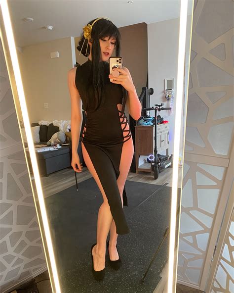 Mangoloo Cosplays Added A New Photo Mangoloo Cosplays