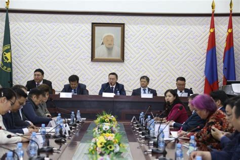 “Хүнсний хангамж аюулгүй байдал ба газар тариалан” сэдвээр салбарын эрдэмтэн мэргэжилтнүүд