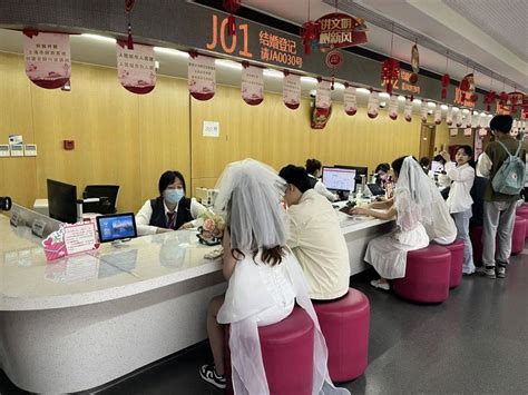 “520”喜结连理，婚登中心又迎高峰！新人徐汇区登记