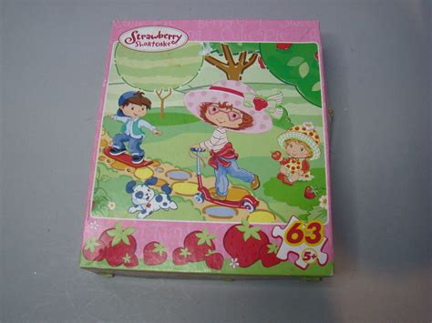 Strawberry Shortcake Puzzle Berry Fun” 63 Pieces Complete 4875382924