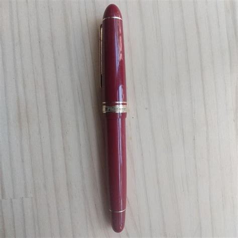 プラチナ万年筆 プレジデント 18k M 注文 万年筆 ワインレッド
