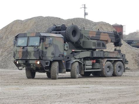 Пин на доске iveco