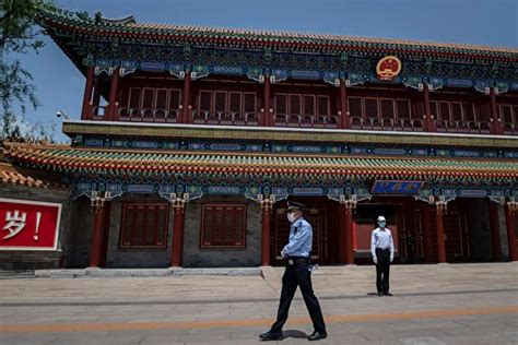 誰是黨中央？中共黨魁政治局講話引嘲諷 習近平 大紀元