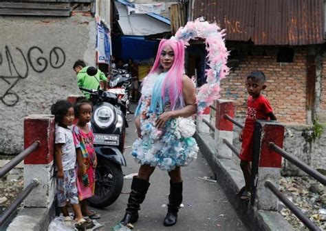 Indonesia Mulls Ban On Investigative Journalism Lgbt Content Asia