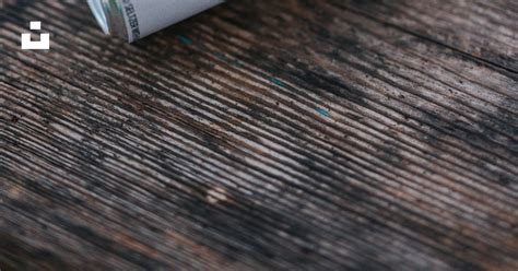 흰색과 빨간색 라벨이 붙은 캔 사진 Unsplash의 무료 깡통 이미지