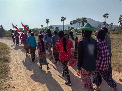 ယင်းမာပင် ဆားလင်းကြီး ရွာပေါင်းစုံ သပိတ် စစ်ကြောင်း ဖက်ဆစ် စစ်တပ် တော်လ