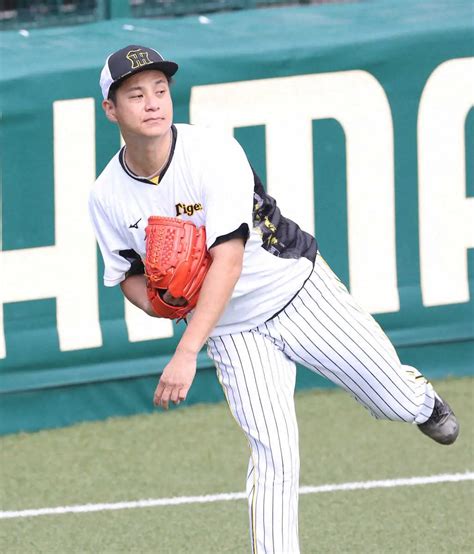 キャッチボールで調整をする大竹（撮影・平嶋 理子） ― スポニチ Sponichi Annex 野球
