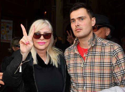 Ludwig Maximillian Koons Chi è Il Figlio Di Ilona Staller E Del