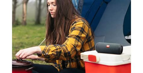 Buy Jbl Flip Eassential Bluetooth Speaker Black At Reliance Digtial