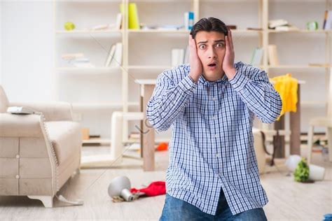 Man Finds House Robbed By Burglars In Photo Picture And Hd Photos