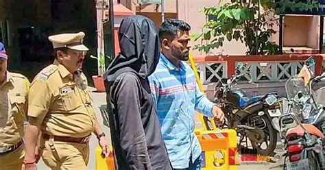 ശരീര ഭാഗങ്ങള്‍ ചിതറിക്കിടക്കുന്നു പാത്രത്തില്‍ പാതിവെന്ത മാംസവും