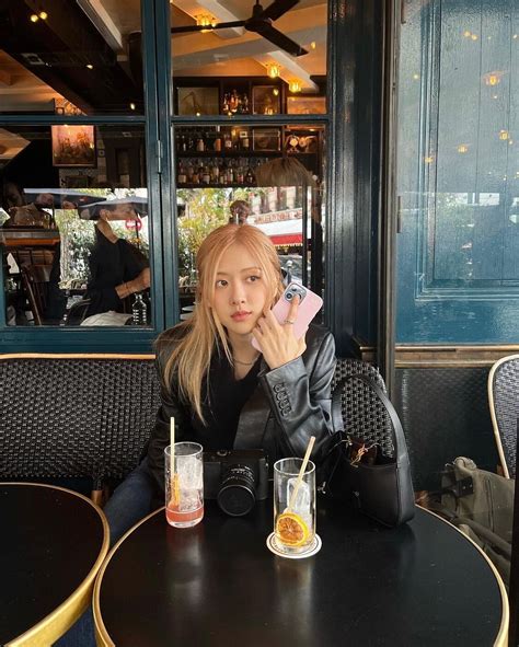 220927 Blackpink RosÈ Instagram Update Kpopping