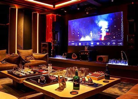 2024年，广州宝马撞人案温庆运被注射死刑，行刑前含泪求父母救他悲剧生命社会