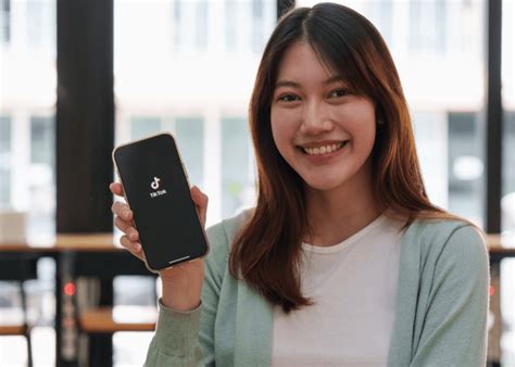 Bagaimana Cara Kerja Algoritma Tiktok Schmuid