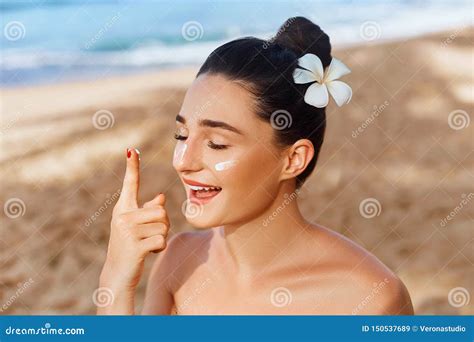 Suncream Suntan Lotion Beautiful Woman Applying Sunscreen Solar Cream