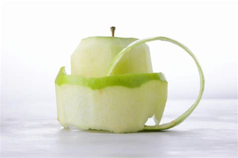 Rodajas De Manzana Verde Aislado Sobre Fondo Blanco Concepto De Comida Saludable Primer Plano De