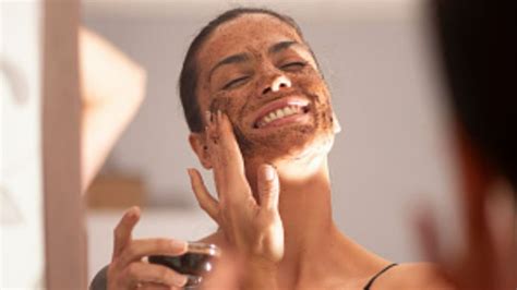 Coffee Skin Benefits Uses Of Caffeine On Skin Benefits Of Coffee On