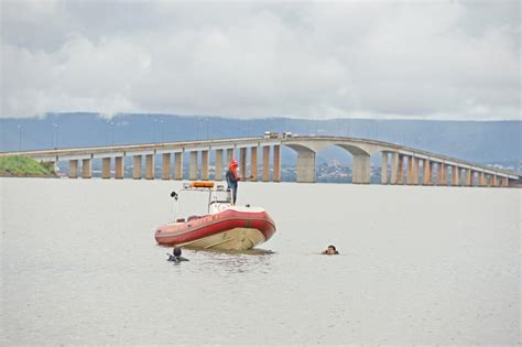 Jovem morre afogado próximo ao píer de ilha no lago de Palmas