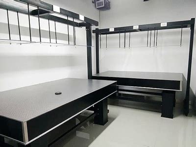 济南辰谱机械设备官网 蜂窝光学平台 精密阻尼隔振光学平台 气浮光学平台