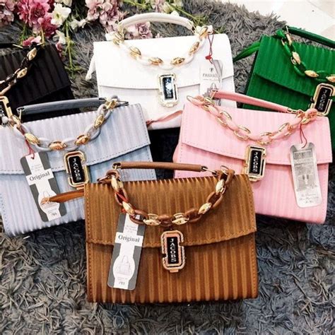 خرید و قیمت کیف دخترونه جدید کیف دخترونه شیک و جذاب کیف شیک و مجلسی