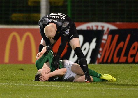 Photos Capture Glentoran Goalkeeper S Moment Of Madness In League