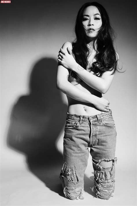 Naked Vienna Hehir Added 12 23 2019 By Ka