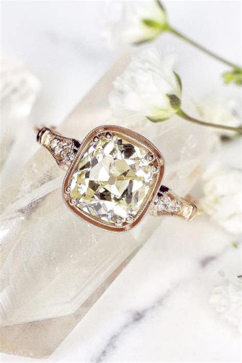 20 Unique Wedding Engagement Rings For A Perfect Proposal