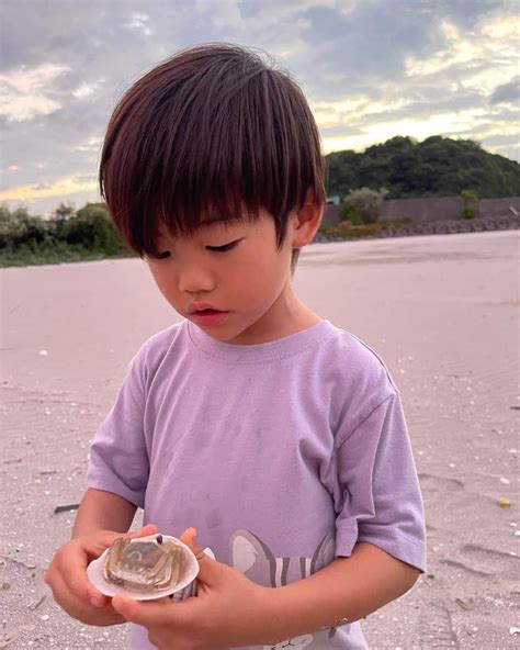 Sayukiさんのインスタグラム写真 Sayukiinstagram「夕陽を見に唐浜へ。 鹿児島県の西側にある薩摩川内市。今なら綺麗な