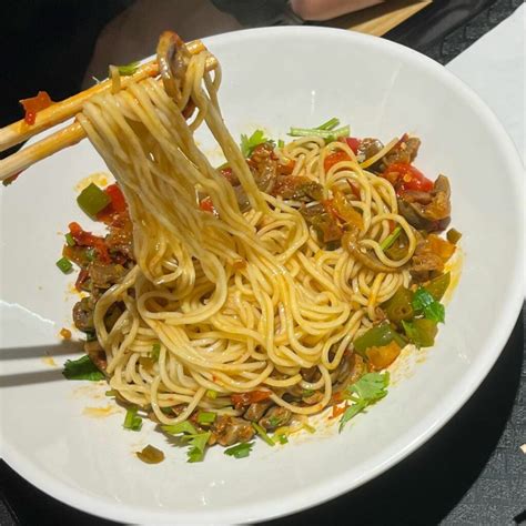 Hi Noodle 490 Scallion Oil Noodles In Somerset Eatbooksg