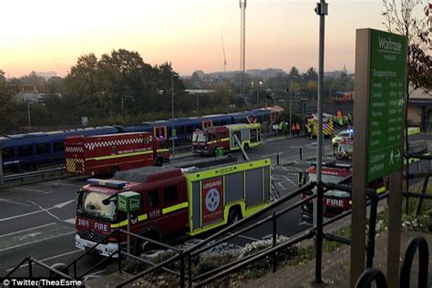 London Waterloo Train Derails Disrupting Commuters Daily Mail Online