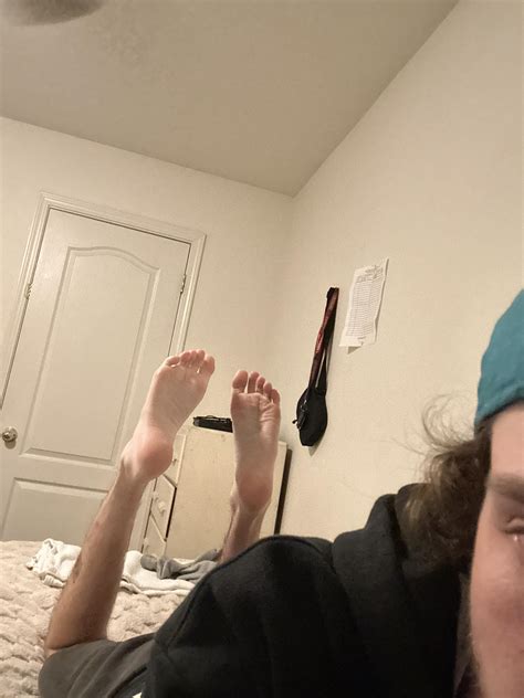 Serve Your Alphas Feet Rmalefeet