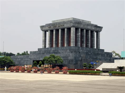 13 danh lam thắng cảnh nổi tiếng ở Hà Nội Vntrip vn