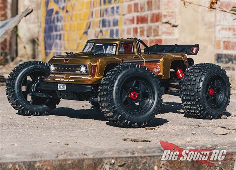 ARRMA 1 10 Outcast 4X4 4S V2 BLX Stunt Truck RTR Big Squid RC RC