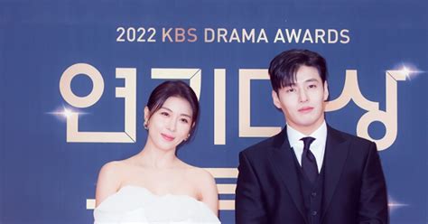 Bnt포토 하지원 강하늘 언제나 공손한 주연배우둘kbs연기대상