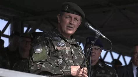 General Conta Com “super Salário” Após Assumir Comando Do Exército