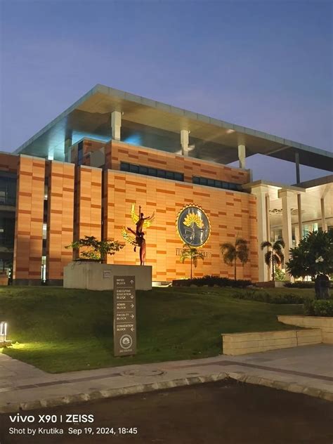 Latepost Adobedesignhackathon Innovation Creativity Designthinking