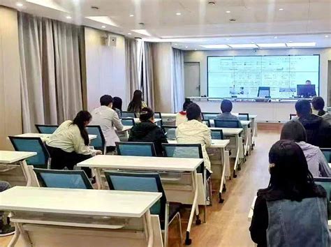 郊区护路办开展“爱路护路，从我做起”系列宣传教育活动群众铁路影响