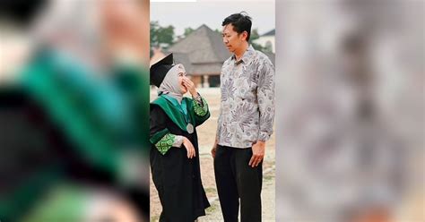 Mahasiswi Dilamar Dosen Sehari Sebelum Sidang Skripsi, Beda Usia 10 Tahun Tak Jadi Penghalang ...