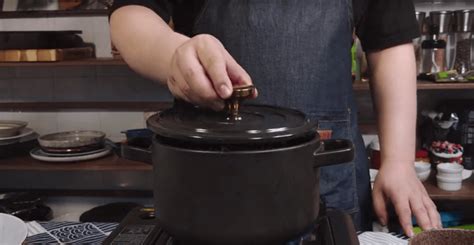 四味南平｜顺昌：听说灌蛋是每一个顺昌人刻在基因里的特殊技能？是真的吗？汤底