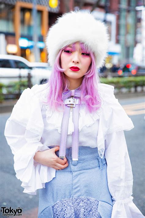 Catching Our Eye On The Harajuku Street With Her Pink Hair And Pastel