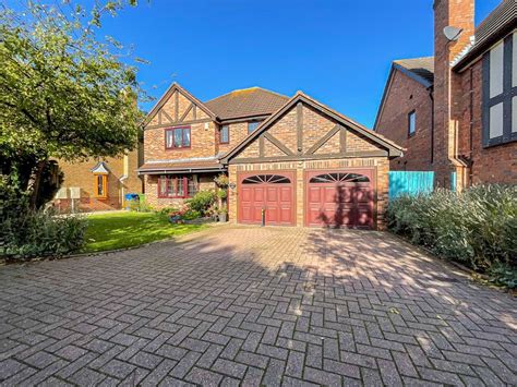 4 Bed Detached House For Sale In Brancaster Close Amington Tamworth