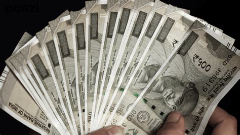 Rs 6000 Crore Ponzi Scam Busted In Gujarat Key Accused Absconding