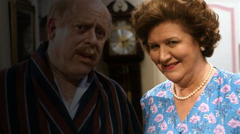 Watch Keeping Up Appearances Online Stream Seasons 1 5 Now Stan
