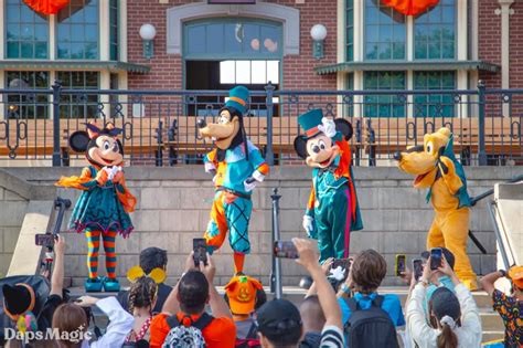 Mickey Mouse And Friends Debut New Halloween Costumes On Main Street