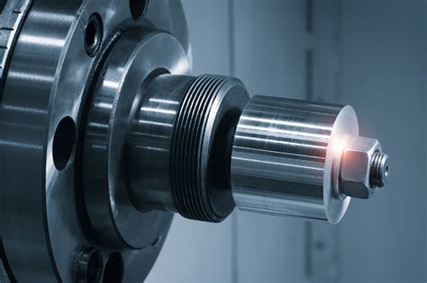 제조 Cnc 전문 선반 기계 산업 개념 클로즈업 산업용 금속 가공 개념 Cnc 장치에 대한 스톡 사진 및 기타 이미지 Cnc