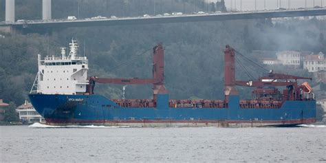 Explosion Auf Russischem Frachter Zwei Menschen Vermisst